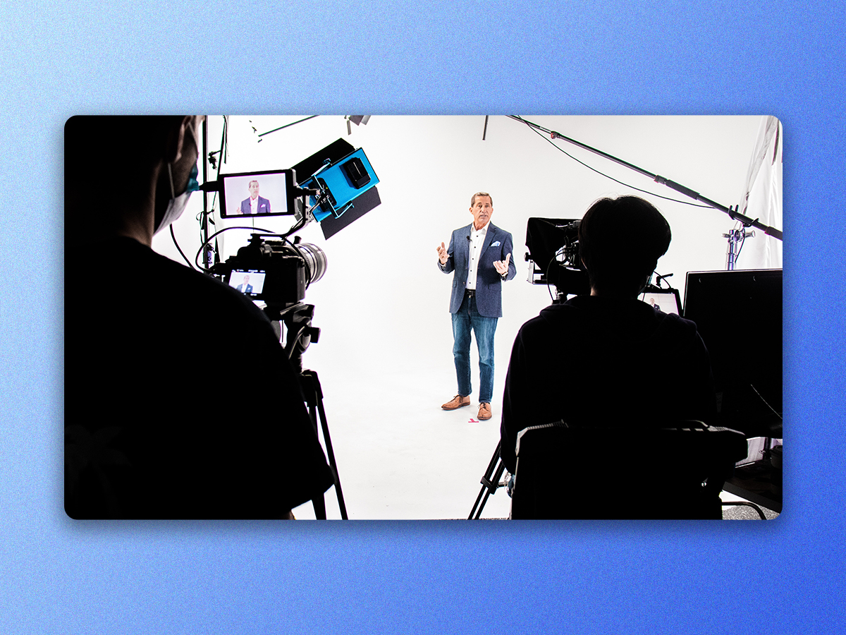 How To Create Memorable Leadership Videos for the Holidays - The Visla Blog